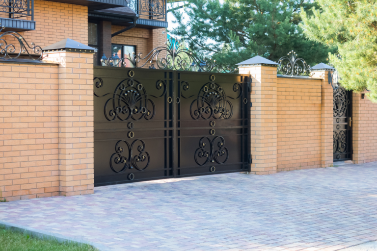 Modern Gates In Different Decor And Styles